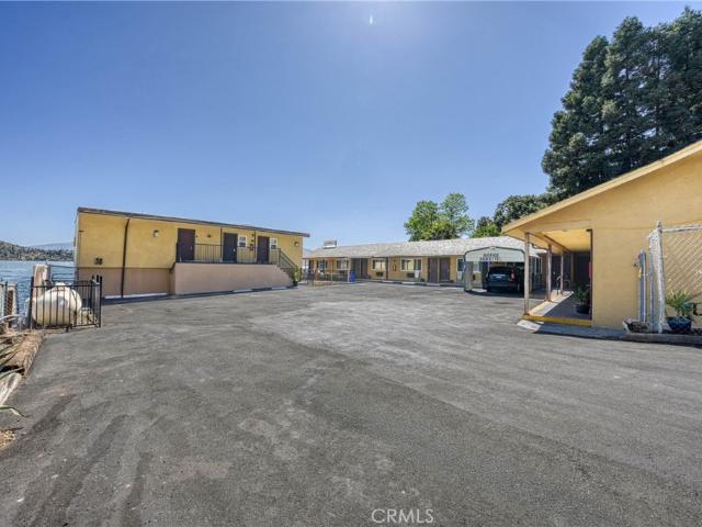 10215 E Highway 20