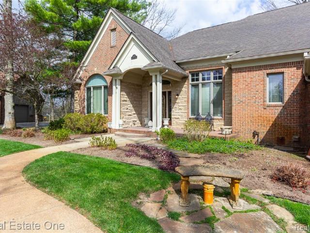 10215 Mill Pointe Drive