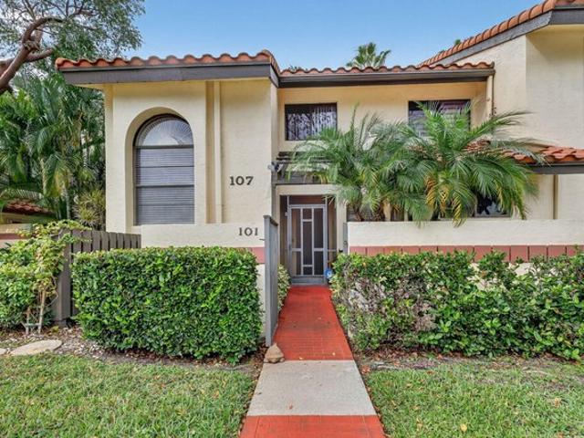 10215 N Circle Lake Dr Apt 101, Boynton Beach, FL 33437