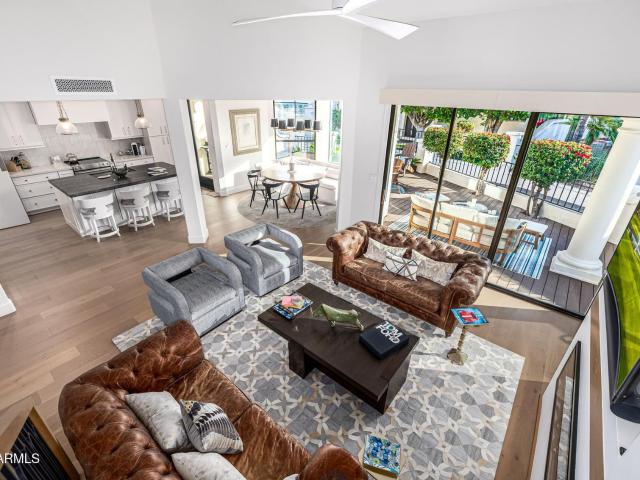 10215 N 100th Pl, Scottsdale, AZ