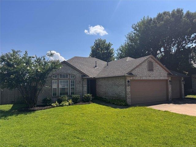 10216 E 116th Pl S, Bixby, OK 74008