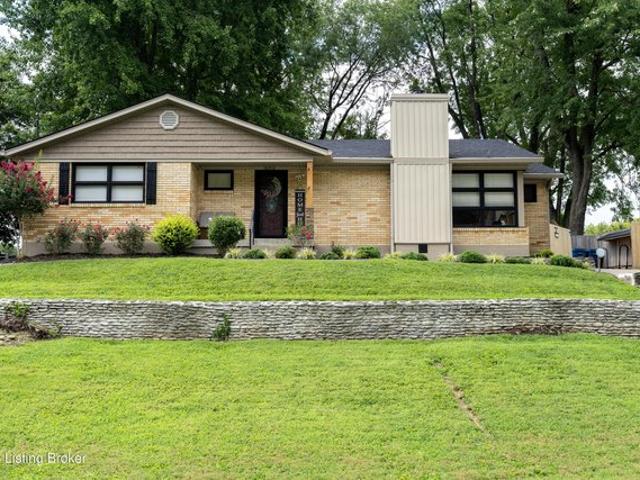 10216 Eve Adam Dr, Louisville, KY 40272