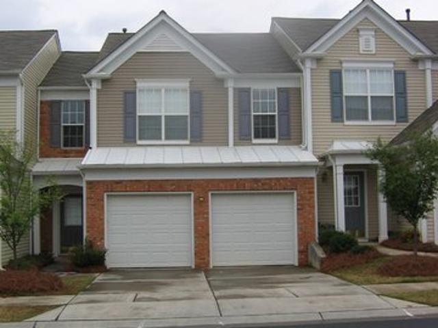 10216 Garmoyle St, Charlotte, NC 28277