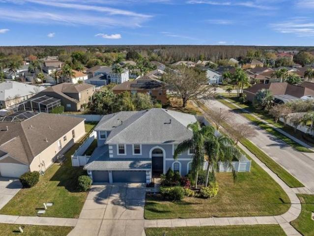 10216 Meadow Crossing Dr, Tampa, FL 33647