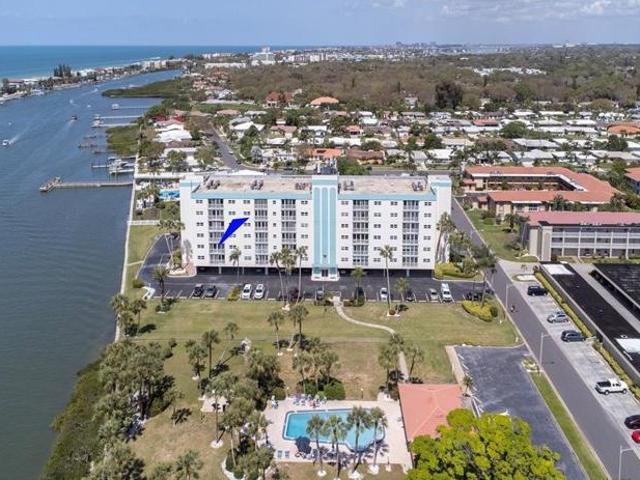 10216 Regal Dr #301, Largo, FL 33774