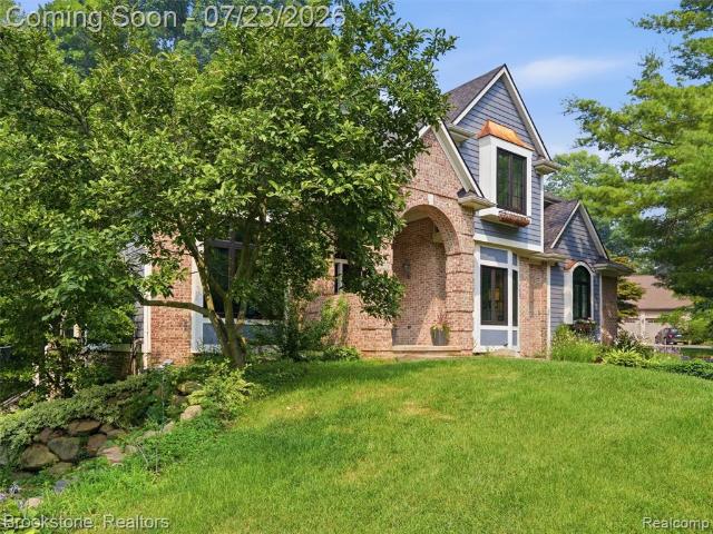 10218 Creekwood Trail