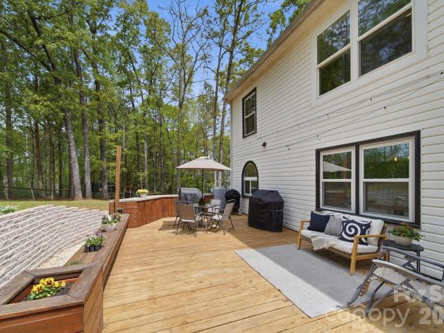 10218 Rougemont Lane