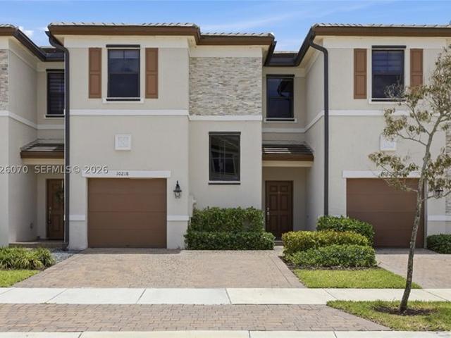 10218 SW 231st Ln, Cutler Bay, FL 33190