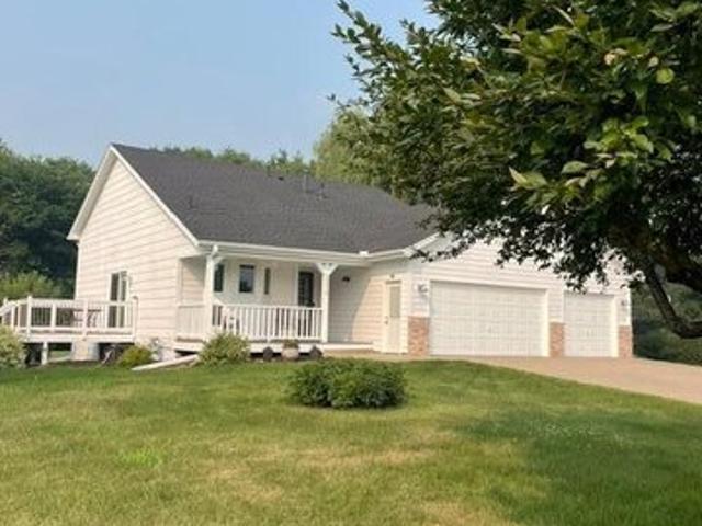 10219 Kahler Ave NE, Monticello, MN 55362