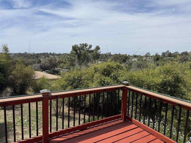 1021 Marine View Dr, Vista, CA 92081