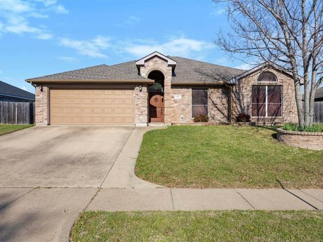 1021 Miles Ave, Burleson, TX 76028