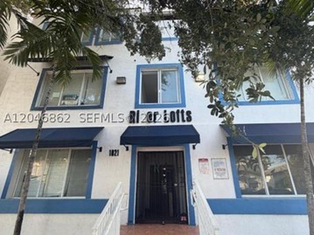 1021 NW 3rd St Apt 106, Miami, FL 33128