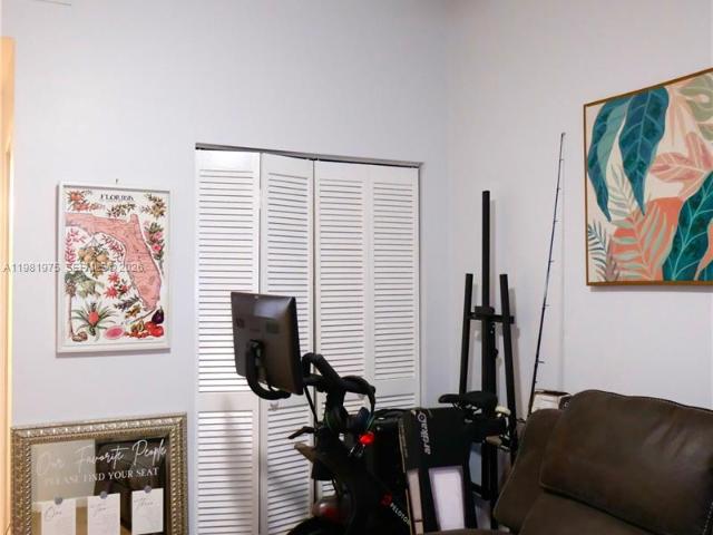 1021 NW 79th Ave, Plantation, FL 33322 | MLS #A11981