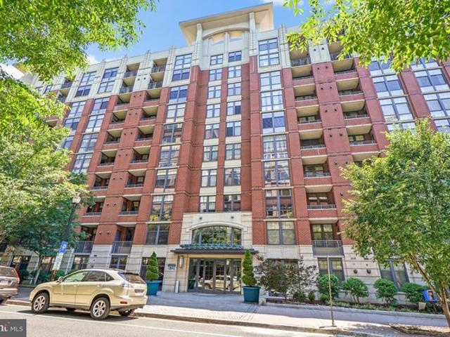 1021 N Garfield St Apt 627, Arlington, VA 22201