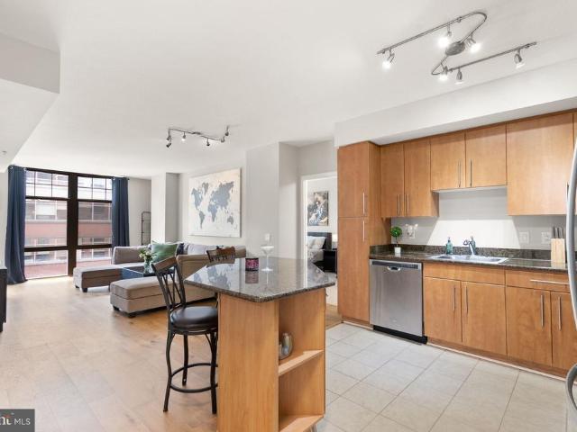 1021 N Garfield Street # 618