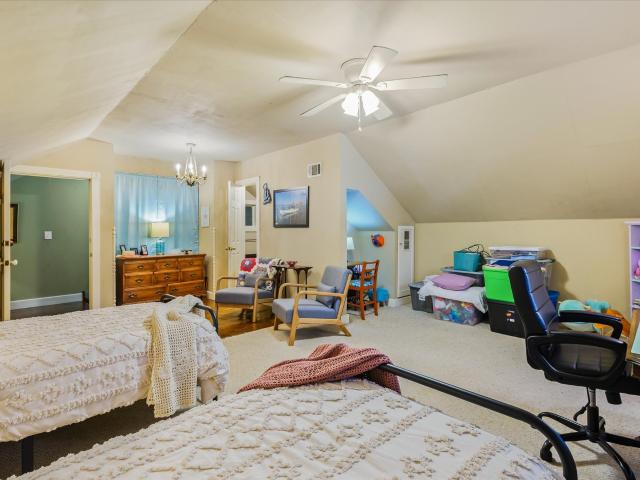 1021 Avenue E, Bacliff, TX 77518 | MLS #44950 | Compass