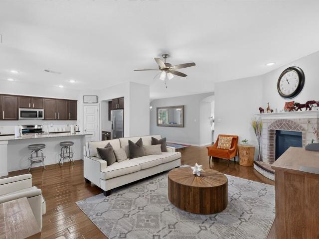 1021 Acacia Drive