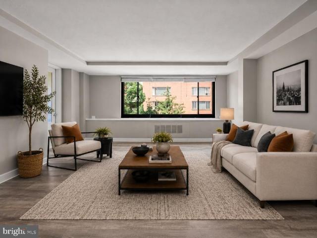 1021 Arlington Boulevard # 806