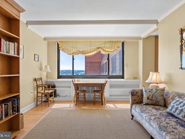 1021 Arlington Boulevard # 824