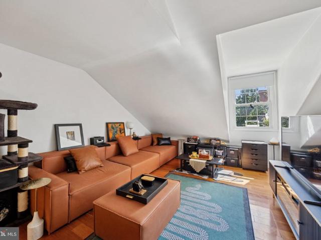 1021 Clinton Street # 7