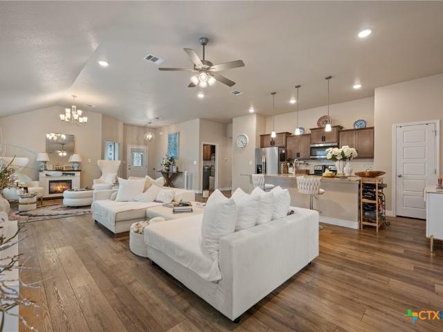 1021 Coriander Road