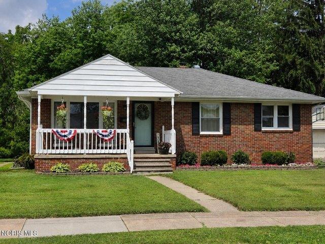 1021 Craig Rd, Maumee, OH 43537
