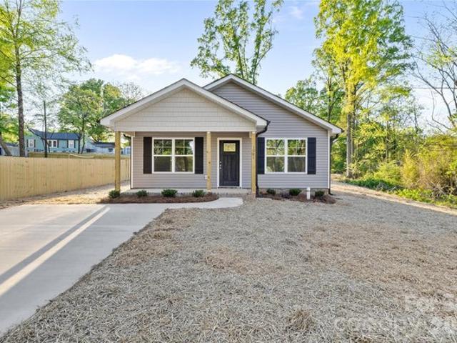 1021 E 10th St, Kannapolis, NC 28083