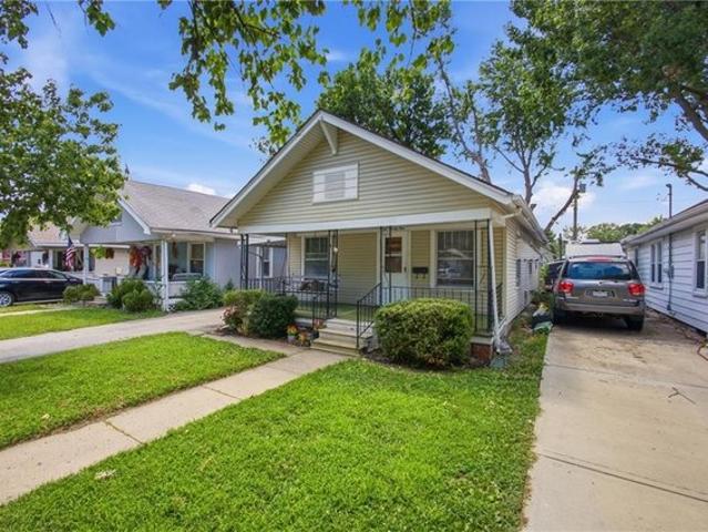 1021 E 23rd Ave, North Kansas City, MO 64116