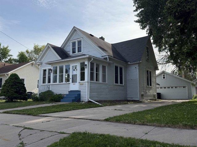 1021 Eastman St, Oshkosh, WI 54901