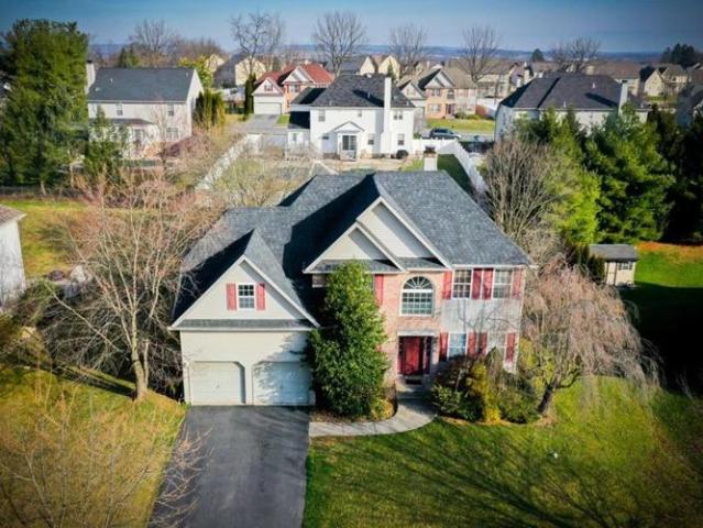 1021 Greenleaf St, Forks Twp, PA 18040