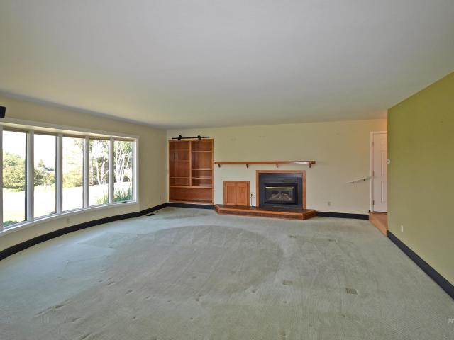 1021 Grelle Avenue