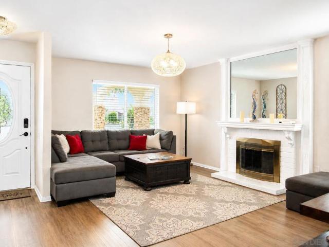 1021 Hazen