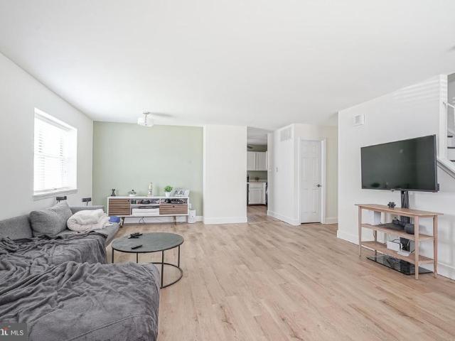 1021 Hillsboro Court