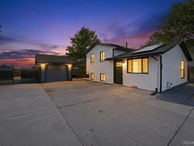 1021 Pacific Court