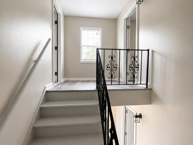 1021 Raymond Rd Road