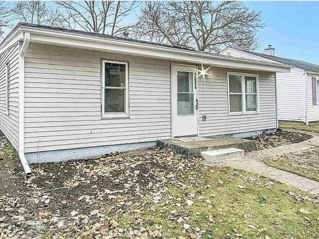 1021 Roosevelt St, South Bend, IN 46616