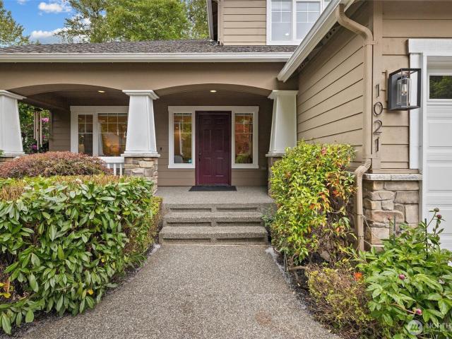 1021 st Avenue SE