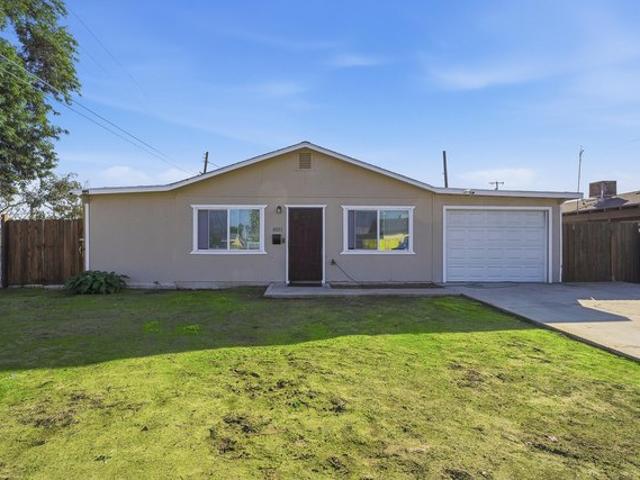 1021 Stanley Ave, Corcoran, CA 93212