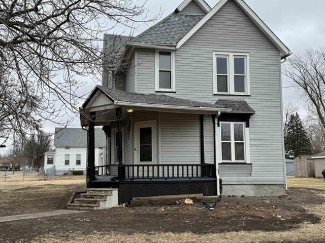 1021 S Chambers St, Galesburg, IL 61401