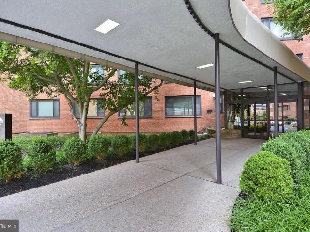1021 S Arlington Boulevard # 1125