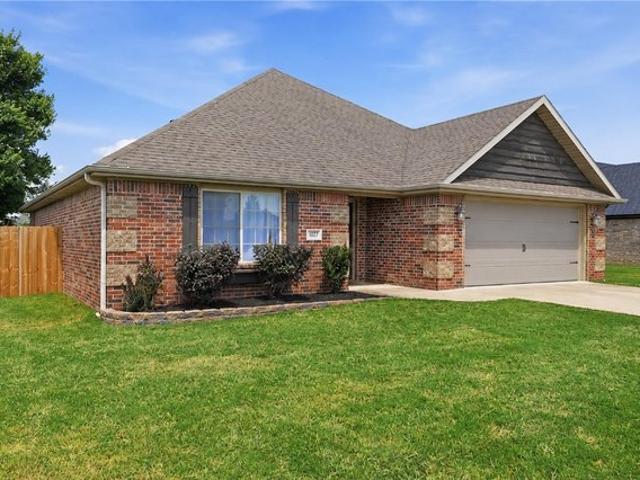 1021 Sienna Dr, Centerton, AR 72719