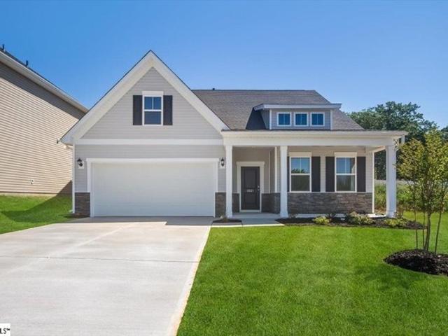 1021 Skidaway Dr, Spartanburg, SC 29303