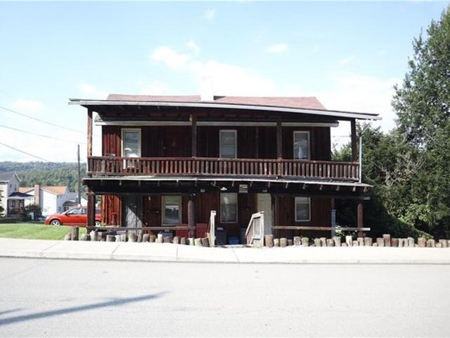 102/1 th St, California, PA 15419