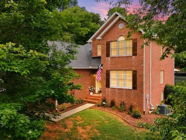 1021 Timberidge Trl, Kingsport, TN 37660