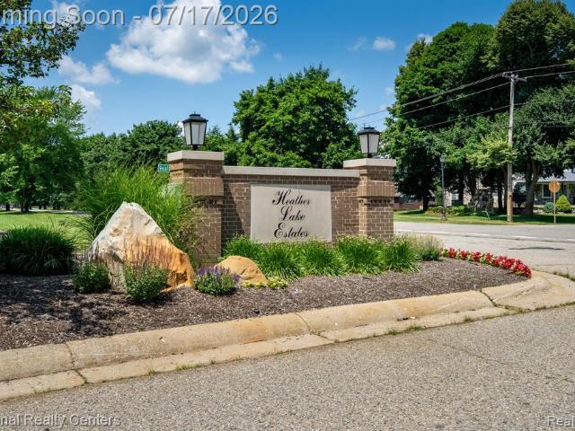 1021 Valleyview Drive