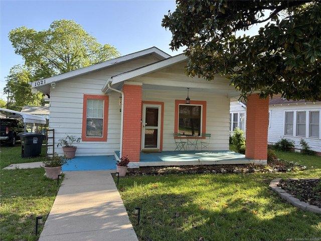 1021 W Liveoak St, Durant, OK 74701