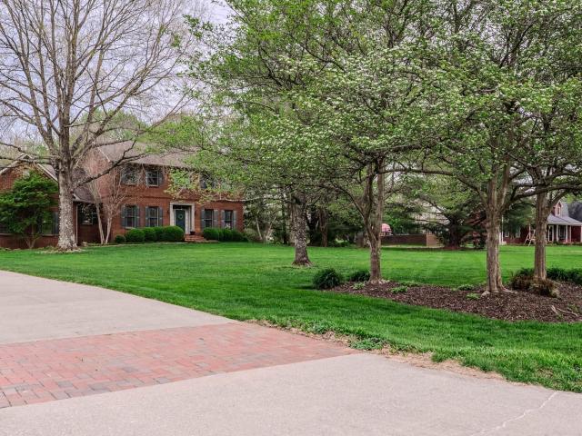 1021 Wesbend Drive