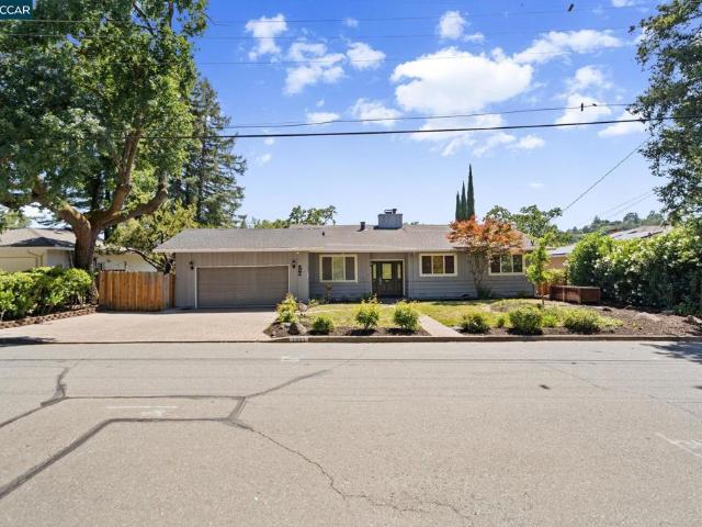 1021 Windsor Dr
