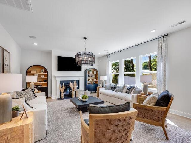 1021 Winter Haven Drive