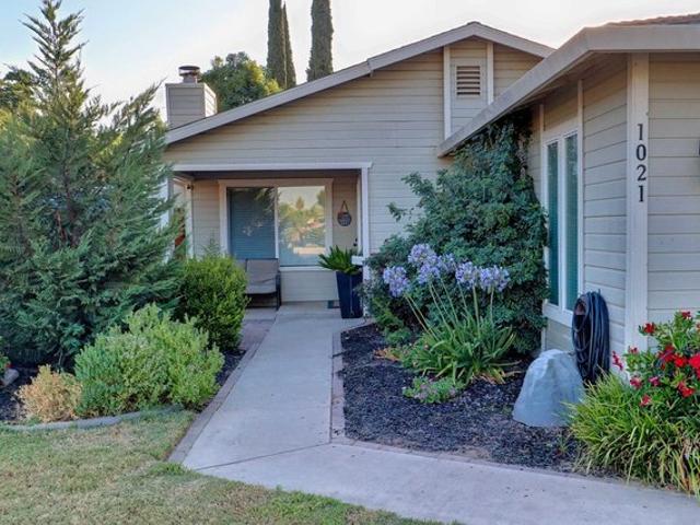 1021 12th Ave, Kingsburg, CA 93631